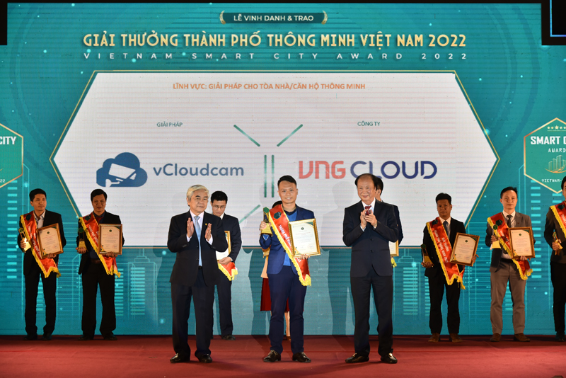 VNG Cloud has won the 'double' prizes for Vietnam Smart City Award 2022 | VNG Cloud